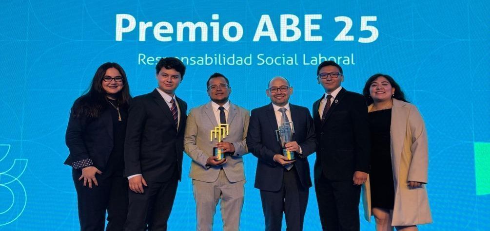 Caja Arequipa es doble ganadora en el Premio ABE 2025 por impulsar el ...